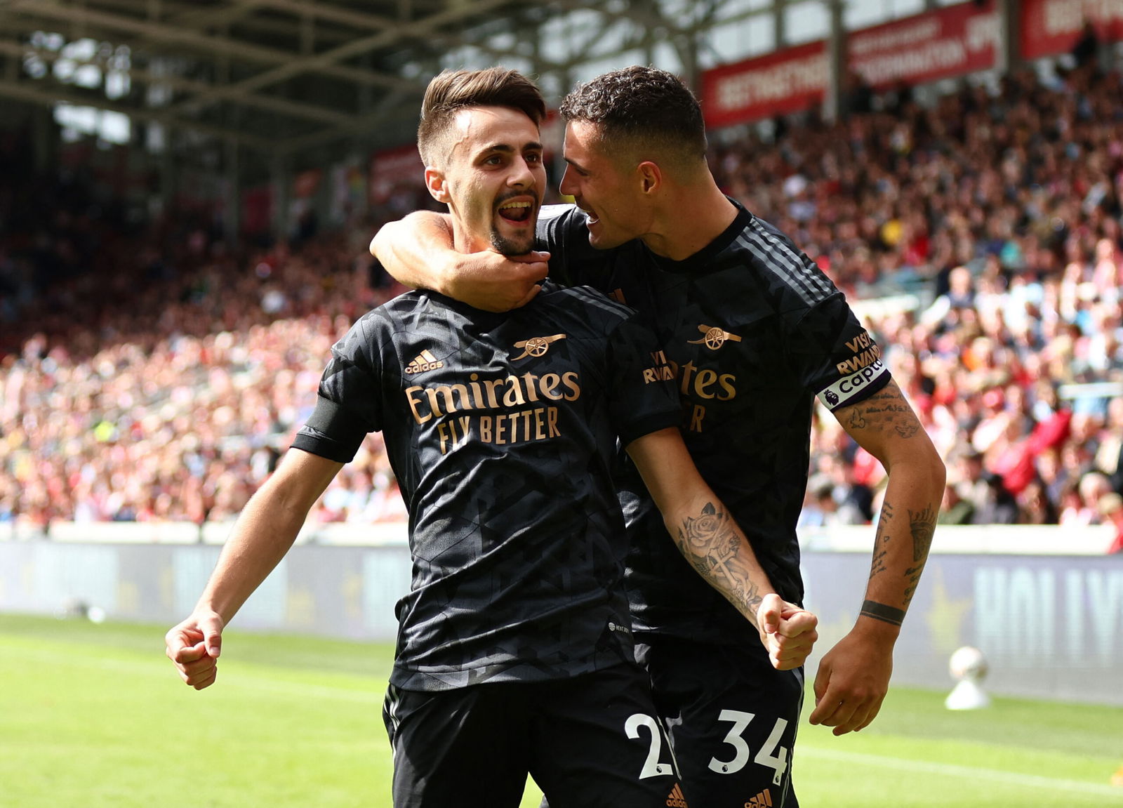 Vieira reacts after first goal for Arsenal | Arsenal Mania